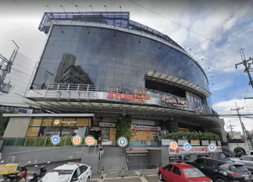 Cafe I'm Here Timog Review: A Work-Friendly Cafe in Quezon City | ONLOOQ